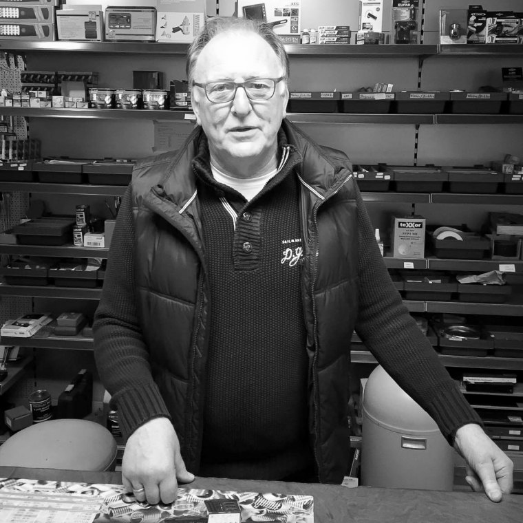 über uns - AVH Autoteile KG in Bad Oeynhausen